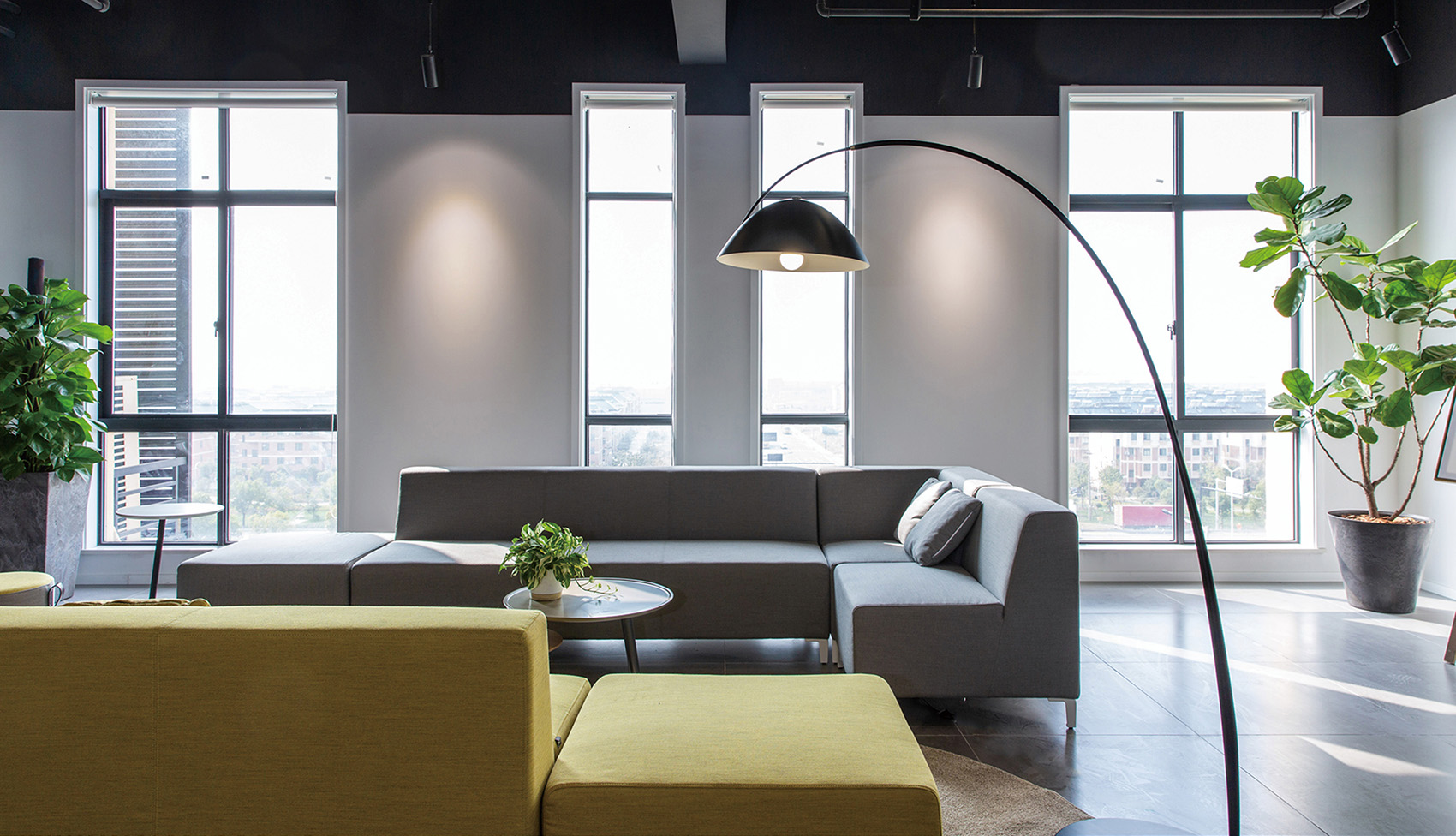 Hongyue E-commerce Office, China by Hangzhou SSDesign - 谷德设计网