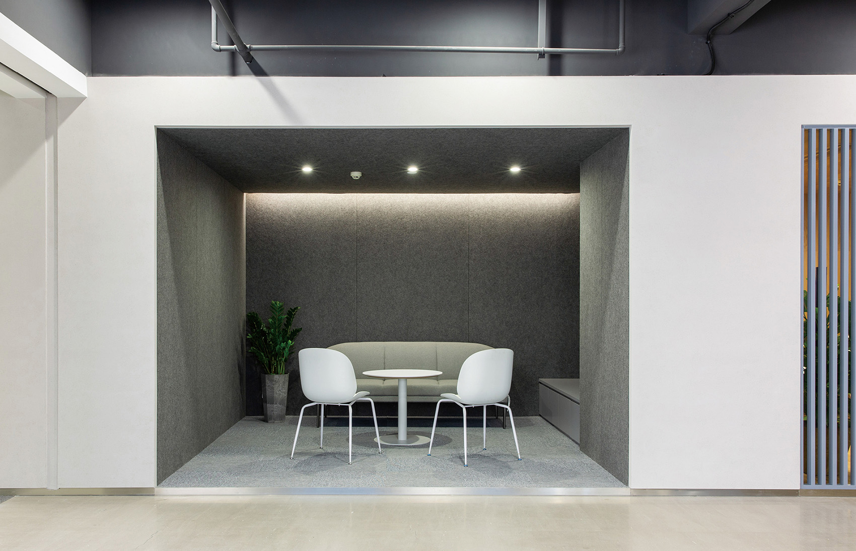 Hongyue E-commerce Office, China by Hangzhou SSDesign - 谷德设计网