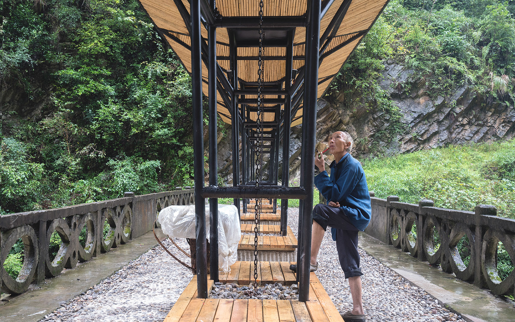 Beipo Bridge Intervention in Chongqing, China by f.i.t. - 谷德设计网