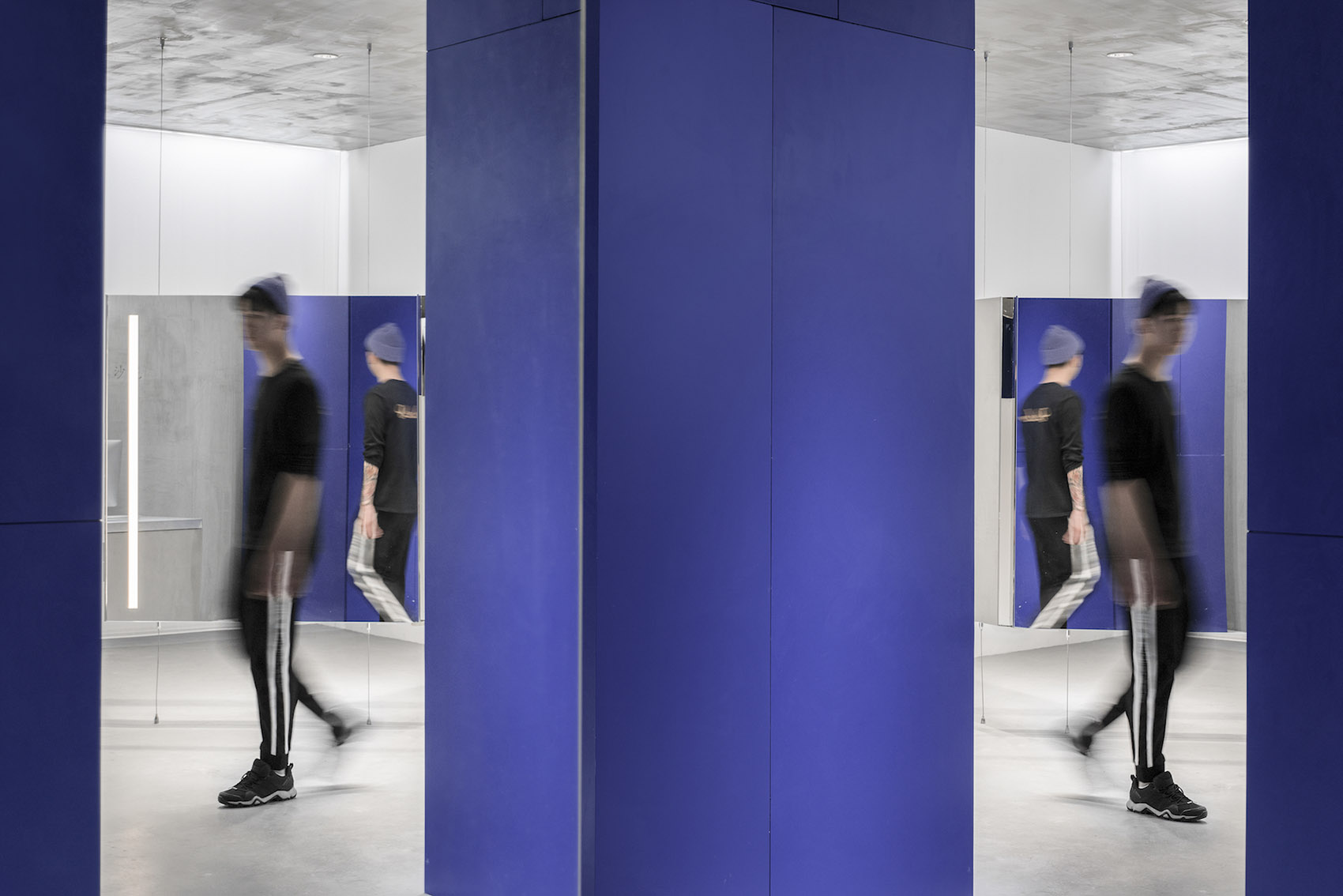 Temporary Lost Mirror in Nanjing, China by AW DESIGN - 谷德设计网