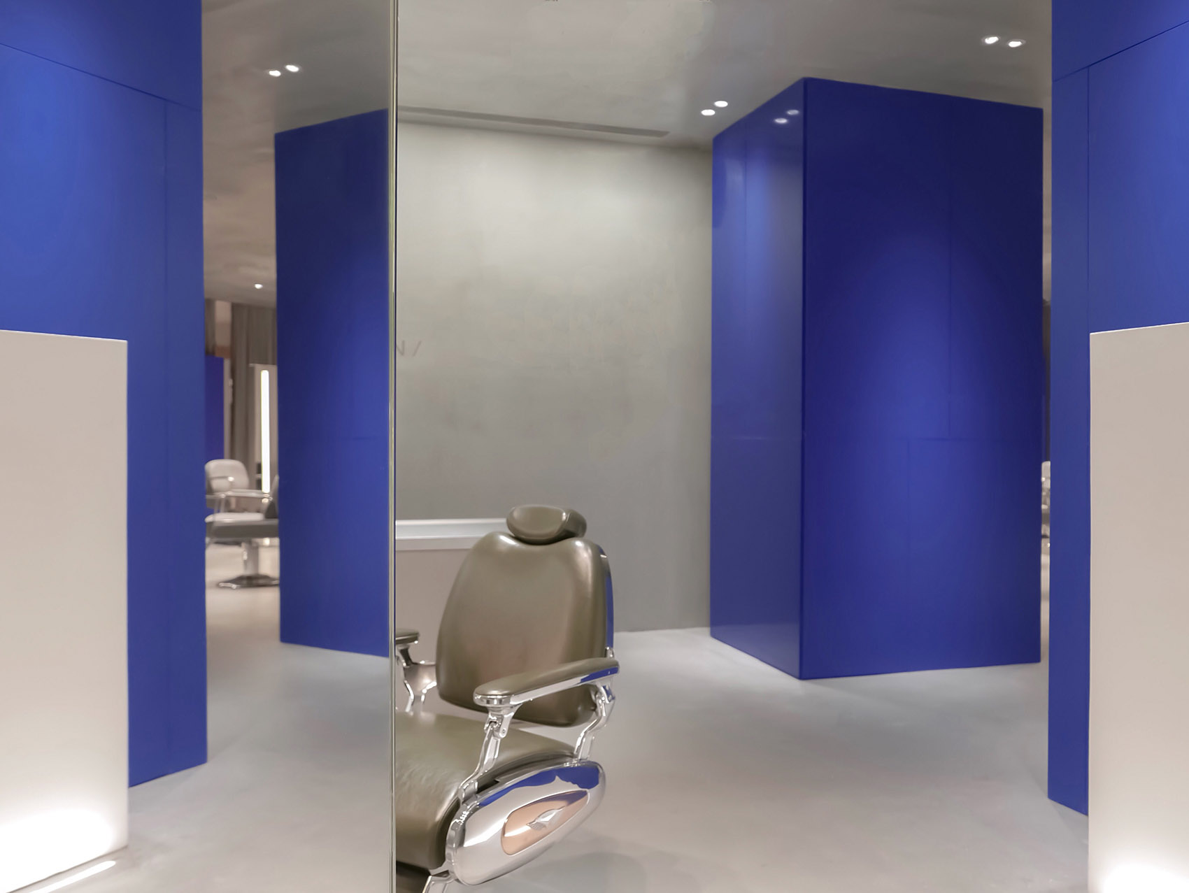 Temporary Lost Mirror in Nanjing, China by AW DESIGN - 谷德设计网