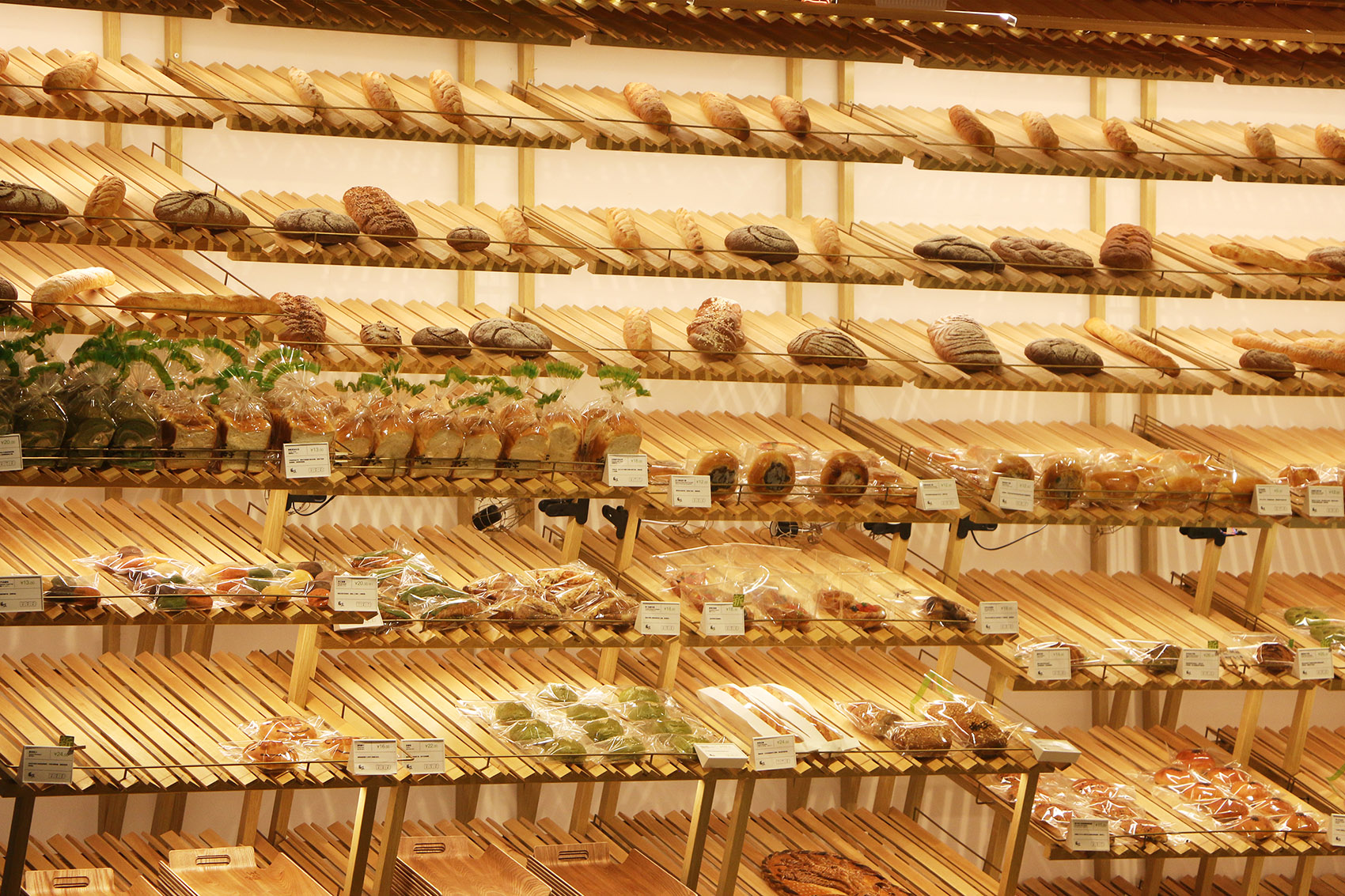Fujio Japanese Bakery at K11 Guangzhou, China by TurtleHill - 谷德设计网
