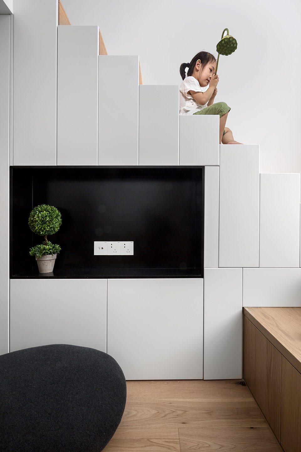 Embracing LOFT Space by UNI-X Interior Architects - 谷德设计网