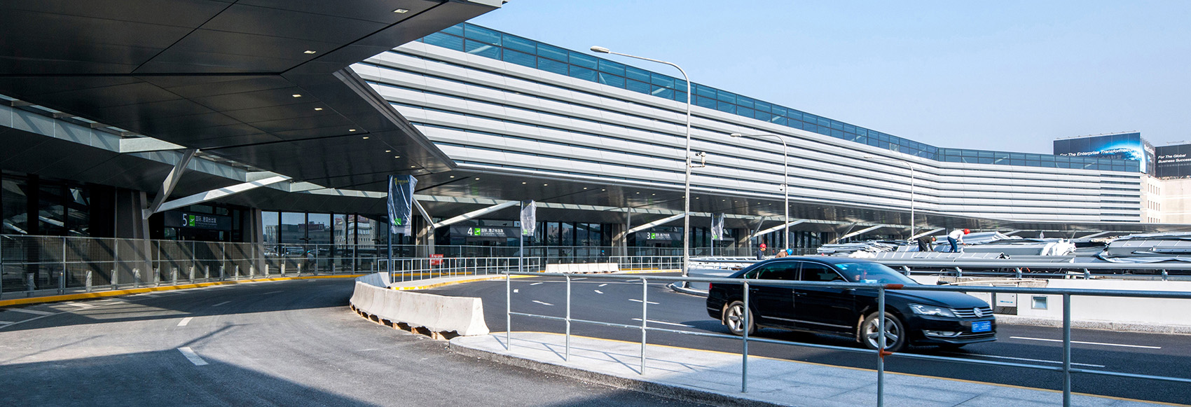 Hongqiao International Airport T1, China by East China Architectural ...
