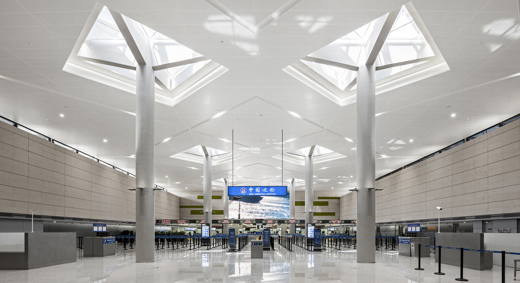 Hongqiao International Airport T1, China by East China Architectural ...