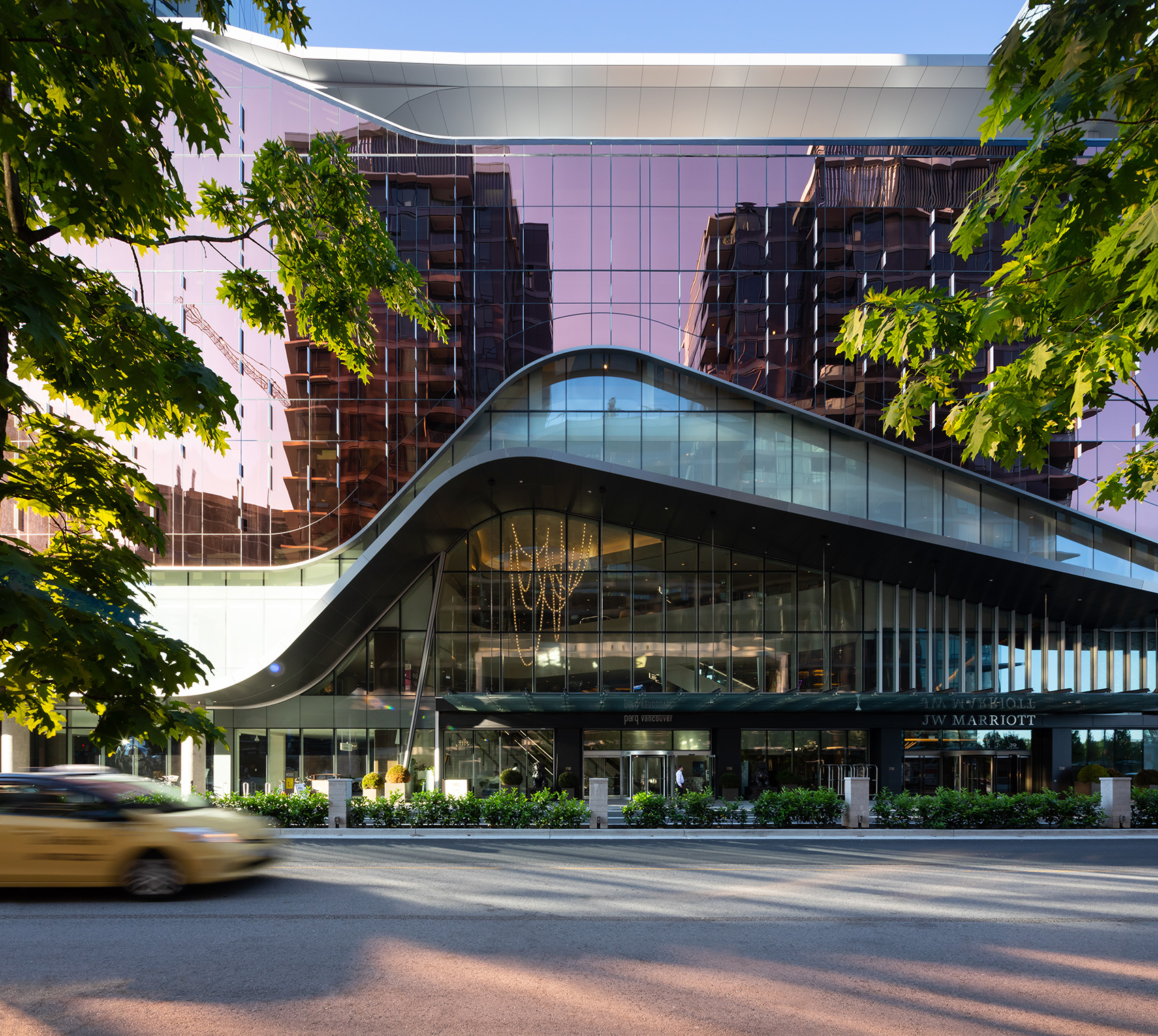 PARQ Vancouver by ACDF Architecture + Architecture49 - 谷德设计网