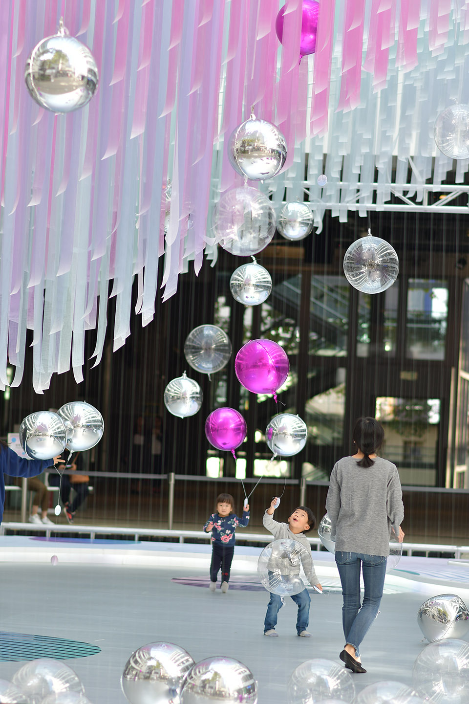 Floating Christmas Pavilion, Hong Kong, China by AaaM Architects - 谷德设计网