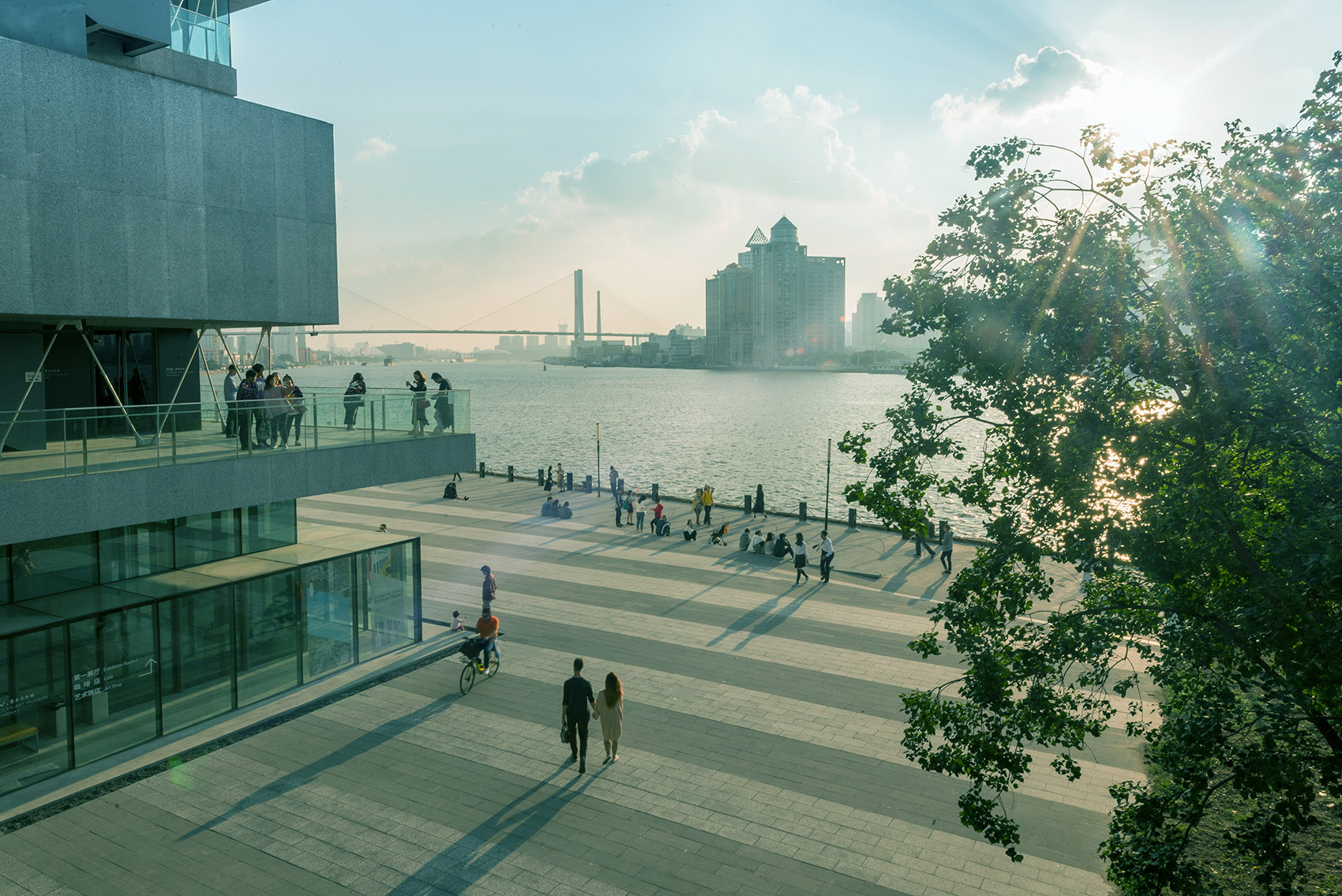 Shanghai MOMA Museum Waterfront Park, China by YIYU design - 谷德设计网