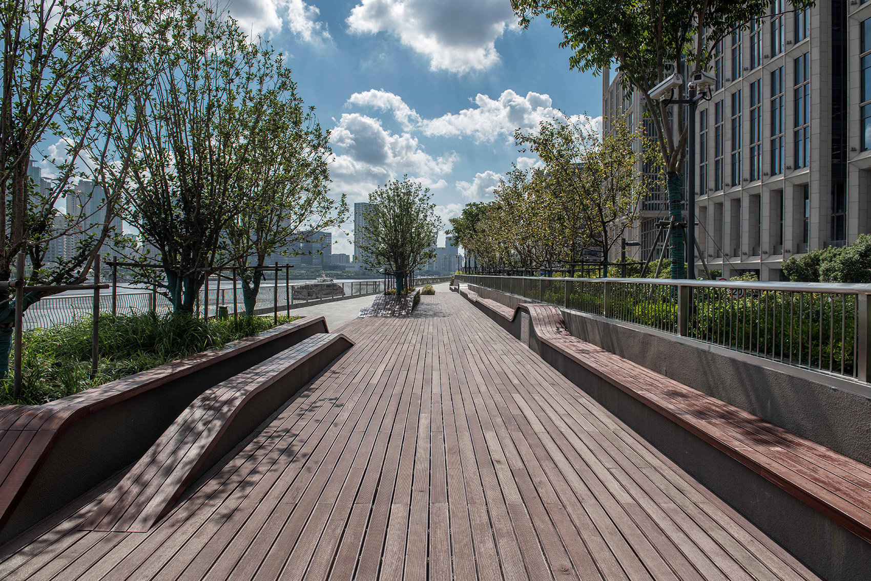 Public Landscape Reconstruction Design of Shanghai Bund, China by HMD ...