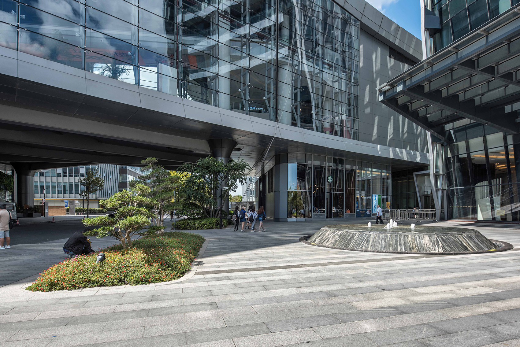 Public Landscape Reconstruction Design of Shanghai Bund, China by HMD ...