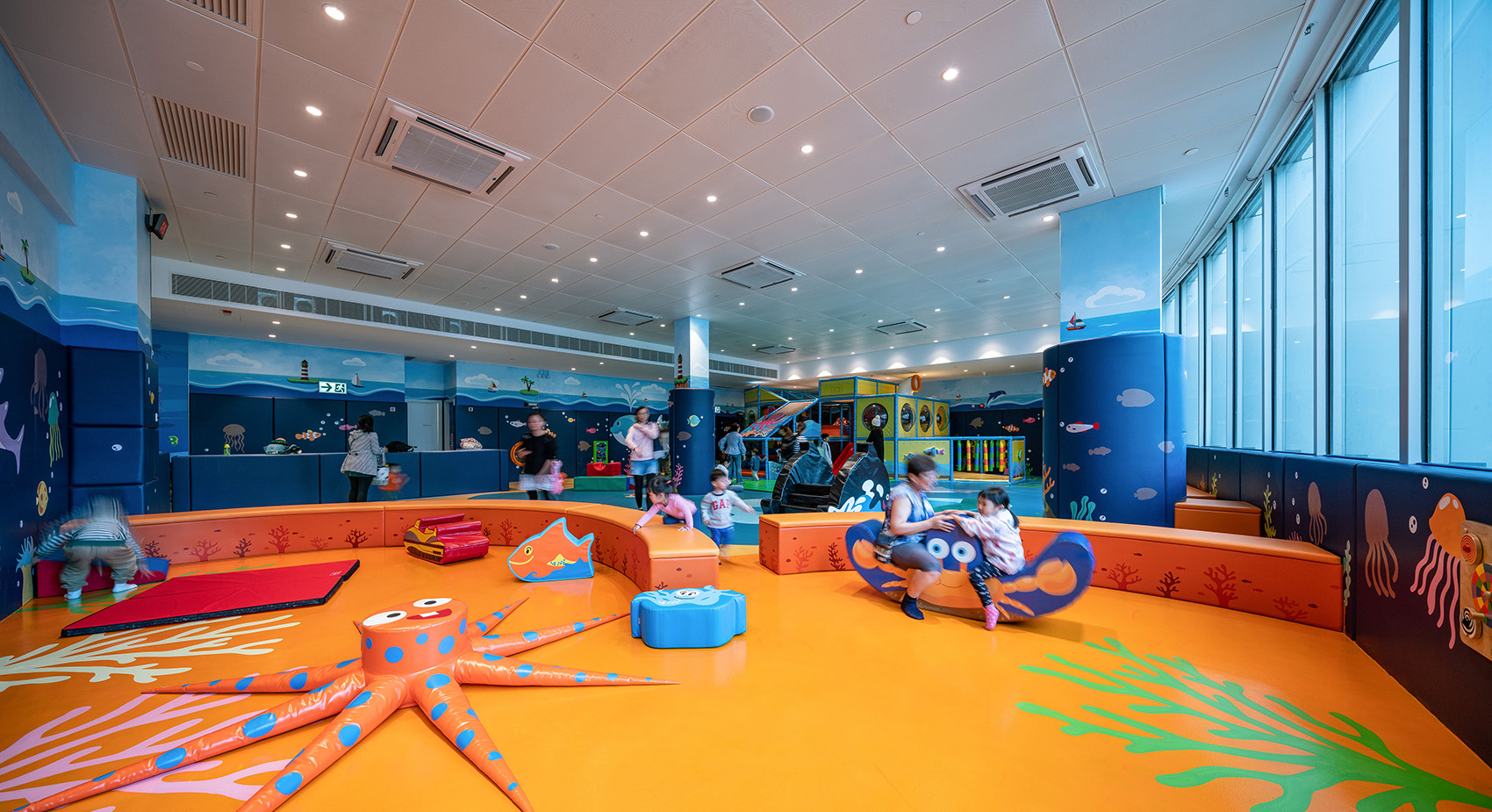 Tsuen Wan Sports Centre by LWK + PARTNERS - 谷德设计网