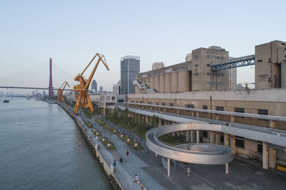 Huangpu River East Bund Riverfront Open Space Design, China by Atelier ...