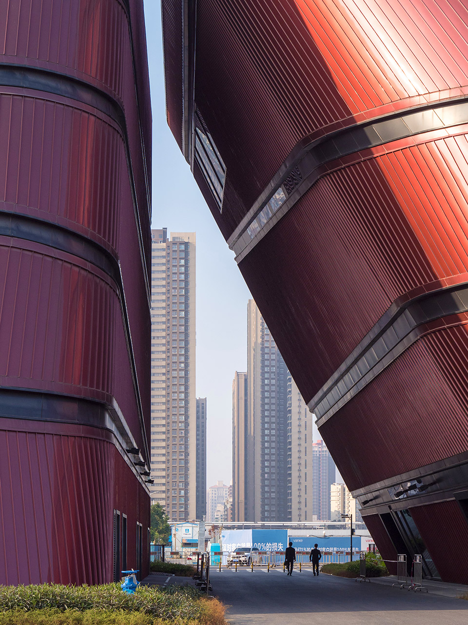 Longgang Cultural Centre, China by Mecanoo - 谷德设计网