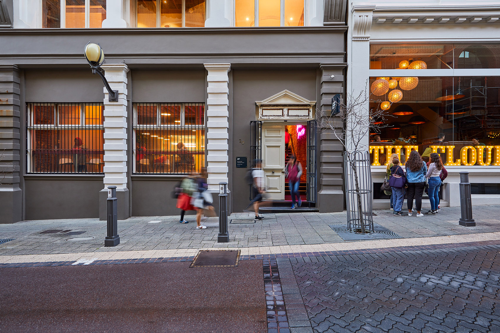 EF International Language Center, Perth, Australia by ZMHD - 谷德设计网