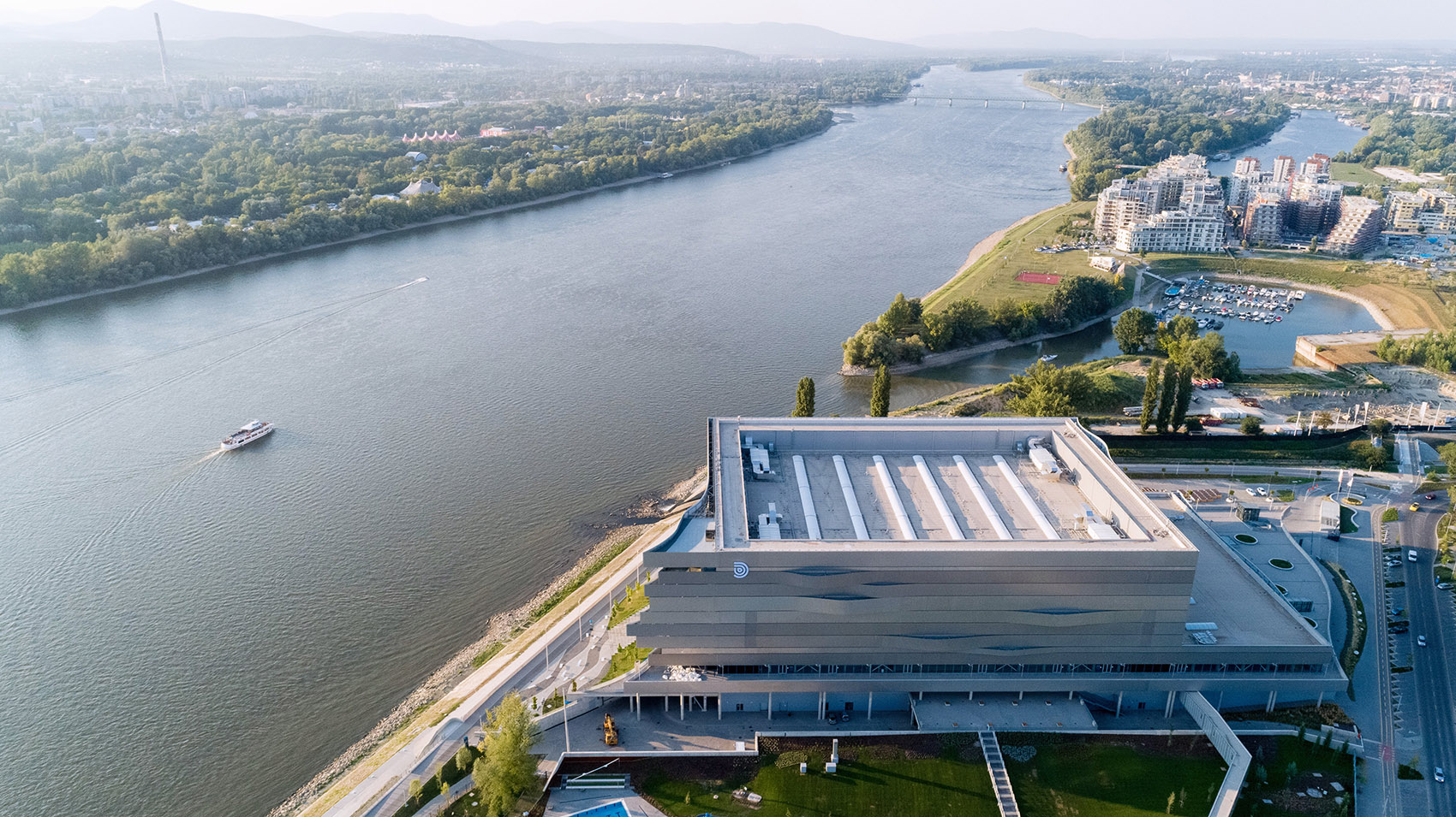 Duna Arena by NAPUR Architect Ltd. - 谷德设计网