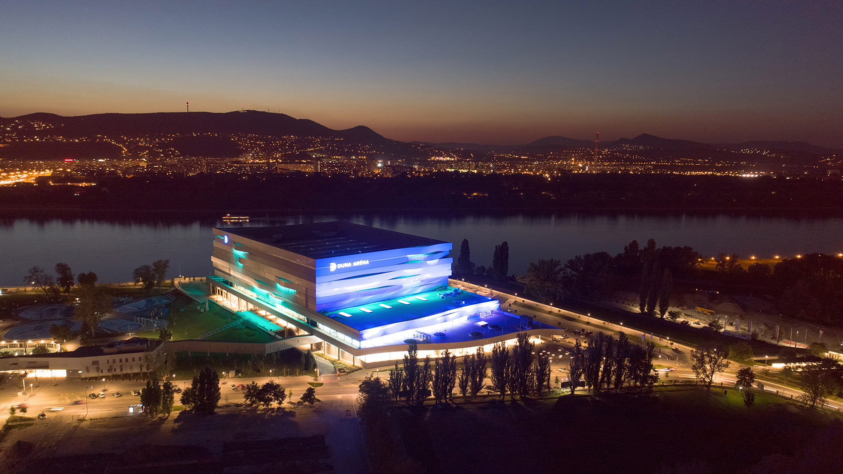 Duna Arena by NAPUR Architect Ltd. - 谷德设计网