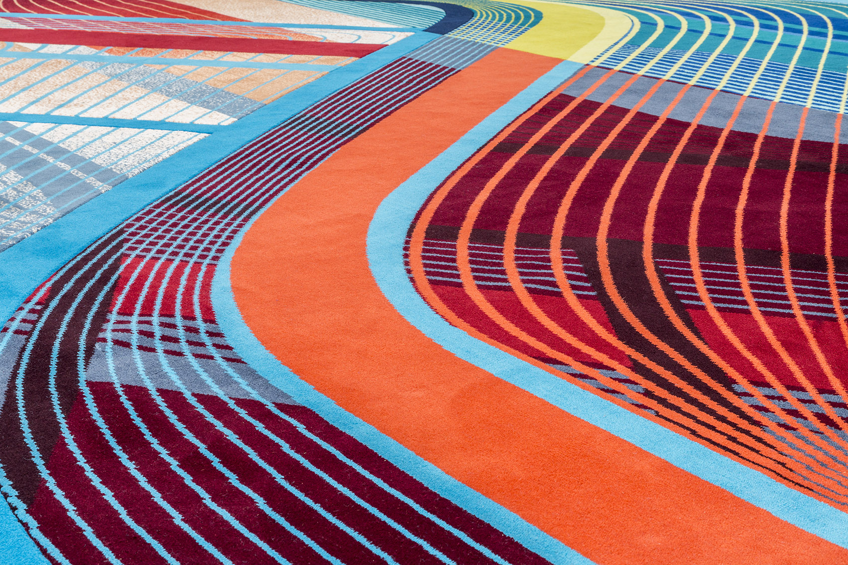 Zaha Hadid Design at Design Shanghai - 谷德设计网