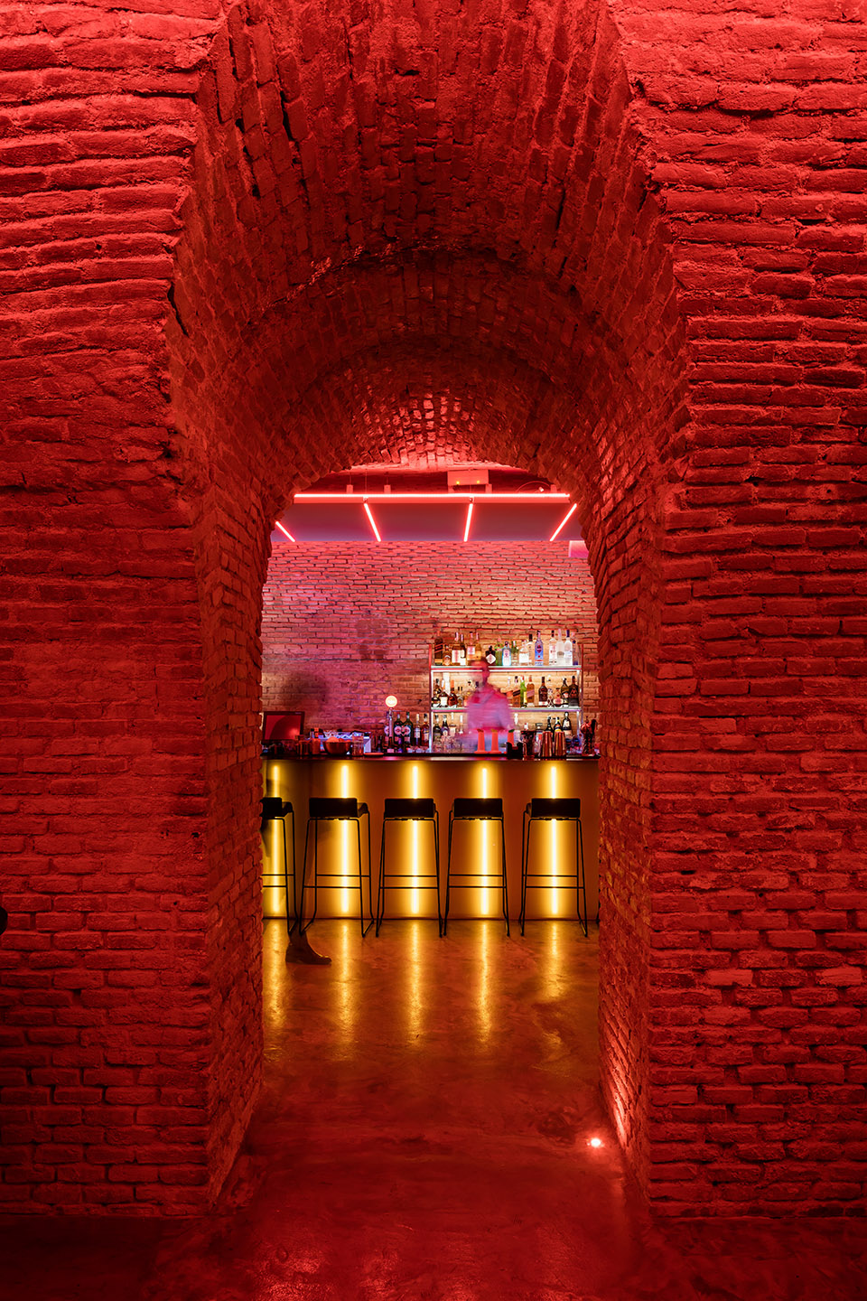 BALA PERDIDA CLUB by EL EQUIPO CREATIVO - 谷德设计网