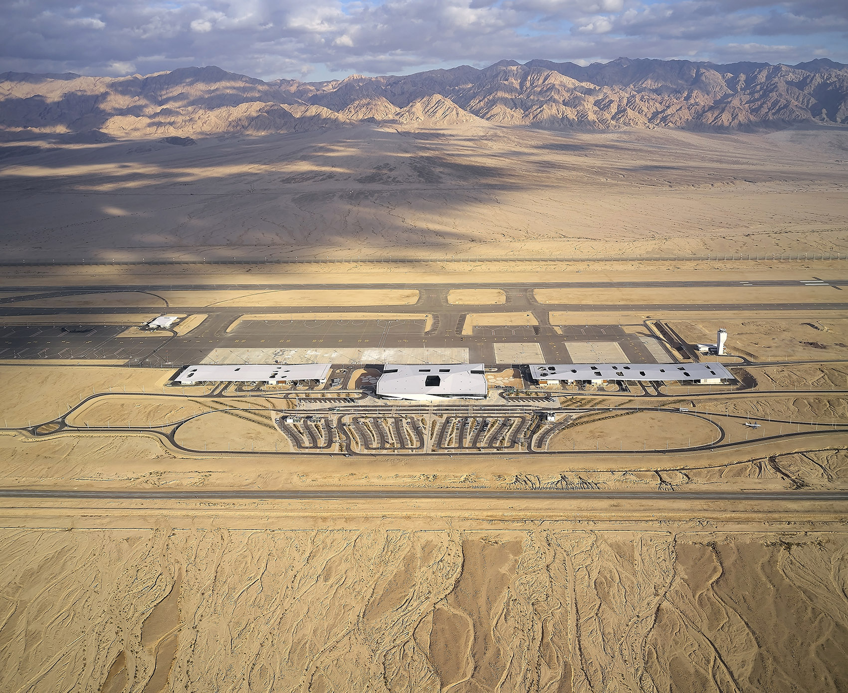 Ilan and Asaf Ramon International Airport by Amir Mann-Ami Shinar ...