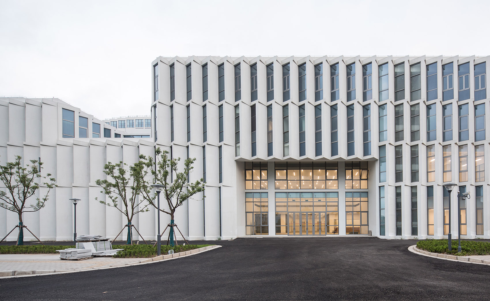 Building 1, 2, and 3 of Shanghai Chongming Sports Training Base Phase I ...