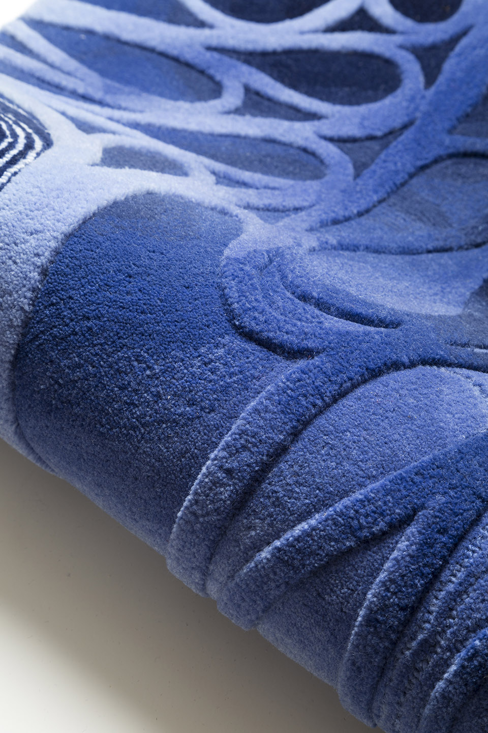 Zaha Hadid Design at Design Shanghai - 谷德设计网