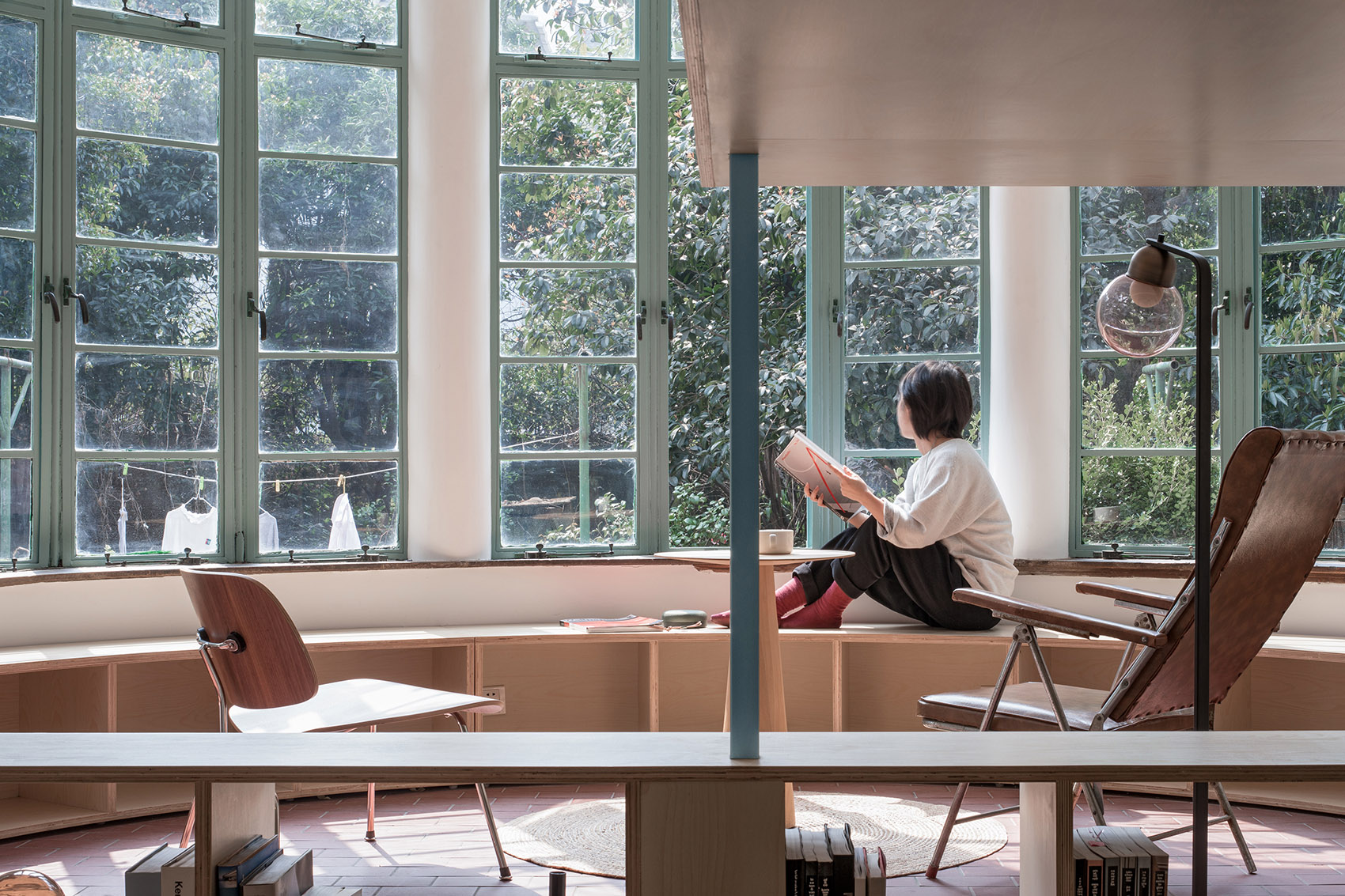 U-shape room, Shanghai, China by Atelier tao+c - 谷德设计网