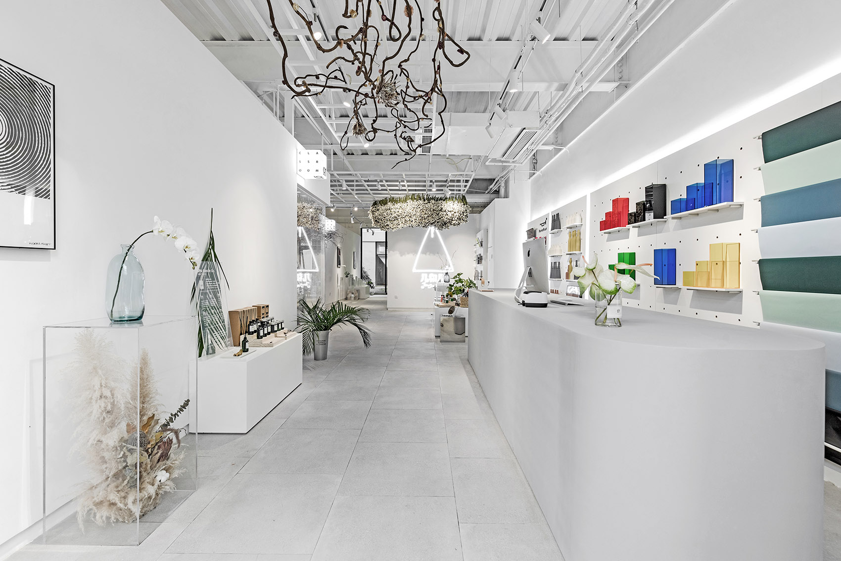 J & J Floristry Space in Chengdu, China by GE: Studio - 谷德设计网