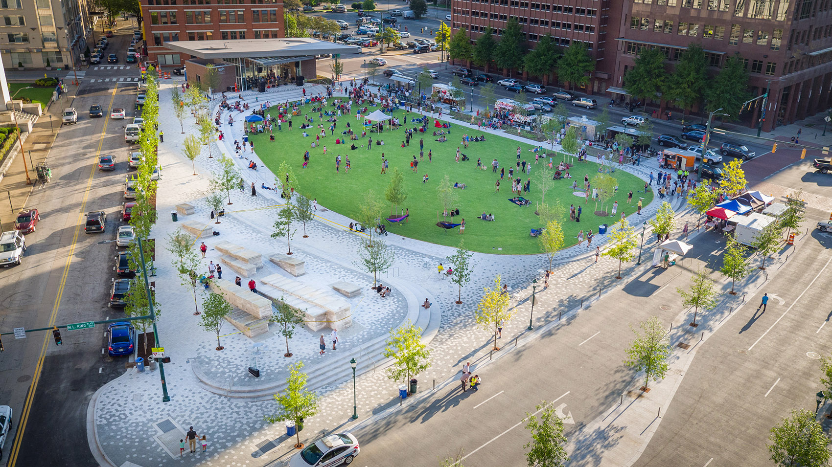 Miller Park by EskewDumezRipple + Spackman Mossop Michaels - 谷德设计网