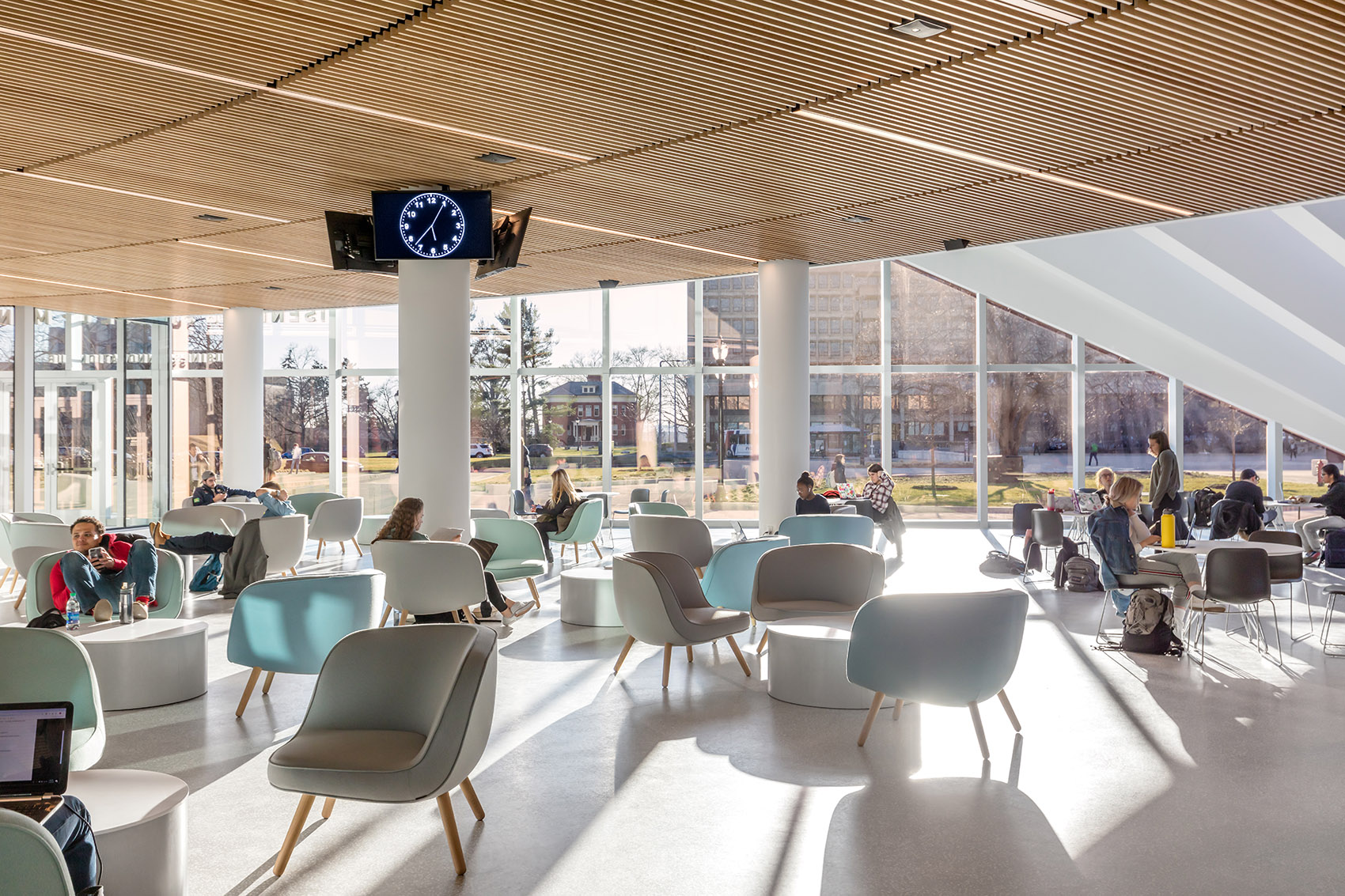 Isenberg School of Managment Business Innovation Hub by BIG - 谷德设计网