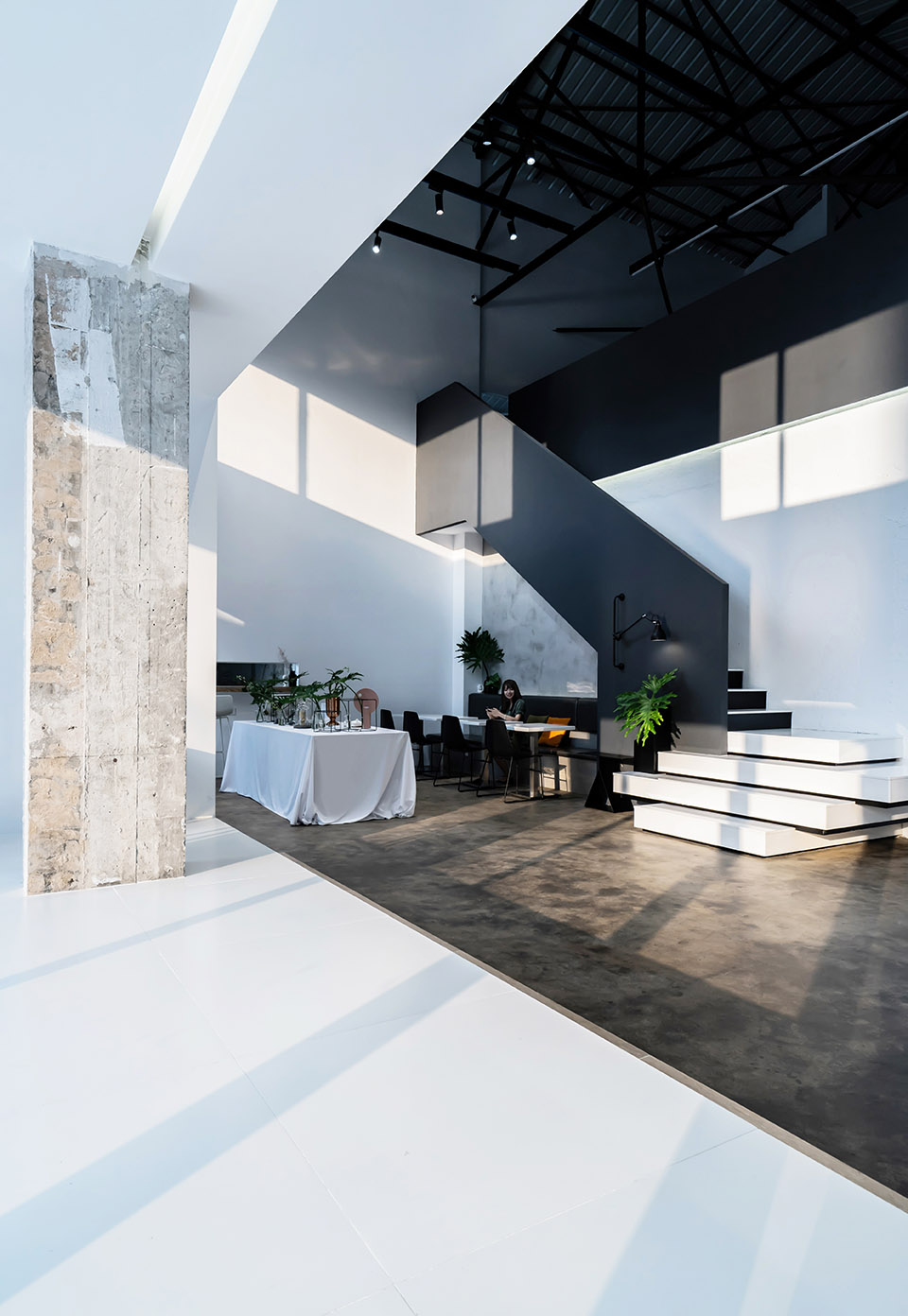 Normal²AB Compound Space in Zhongshan, China by Simple Space Design - 谷德设计网
