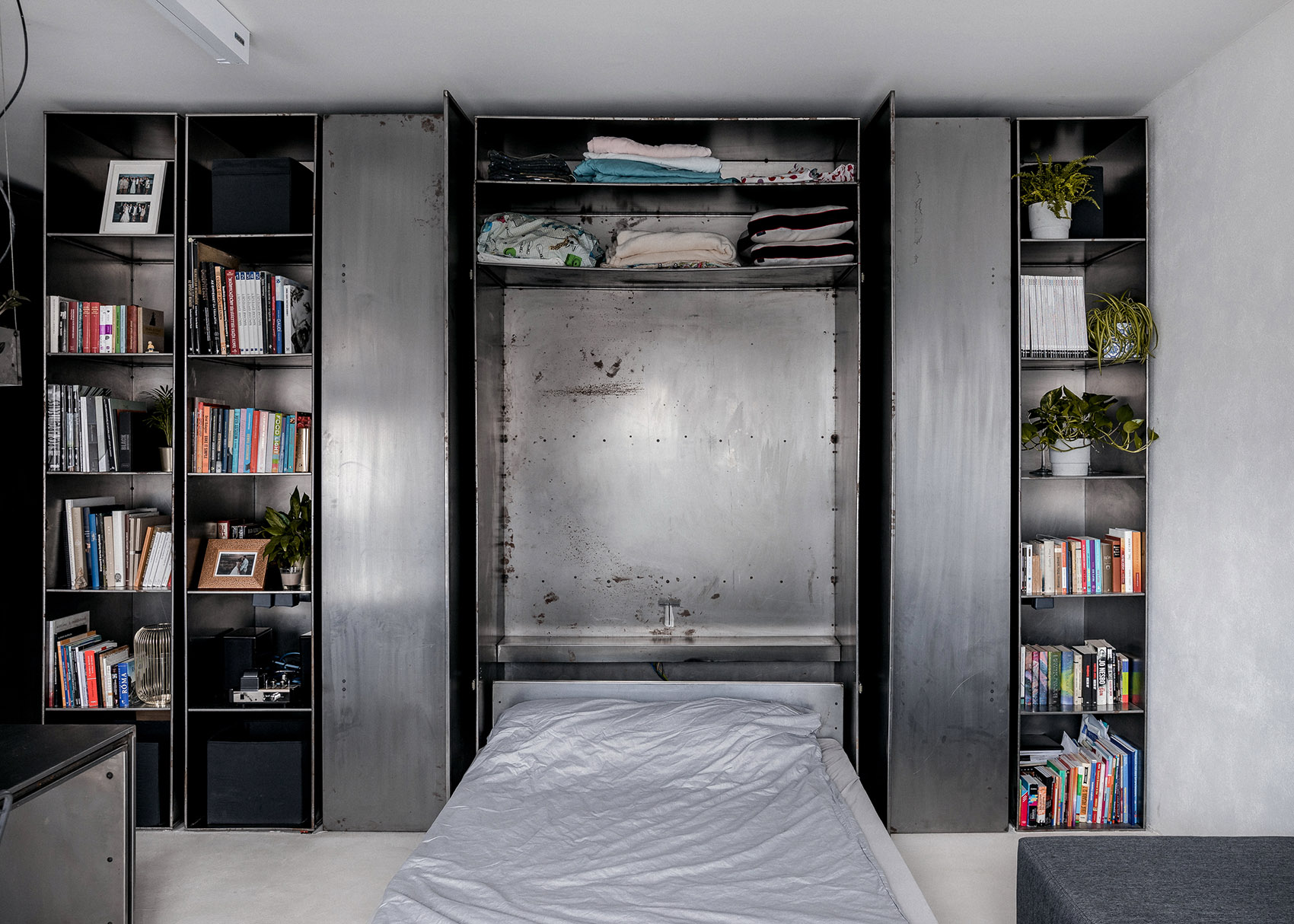 Zero-room Apartment by MÁS - 谷德设计网