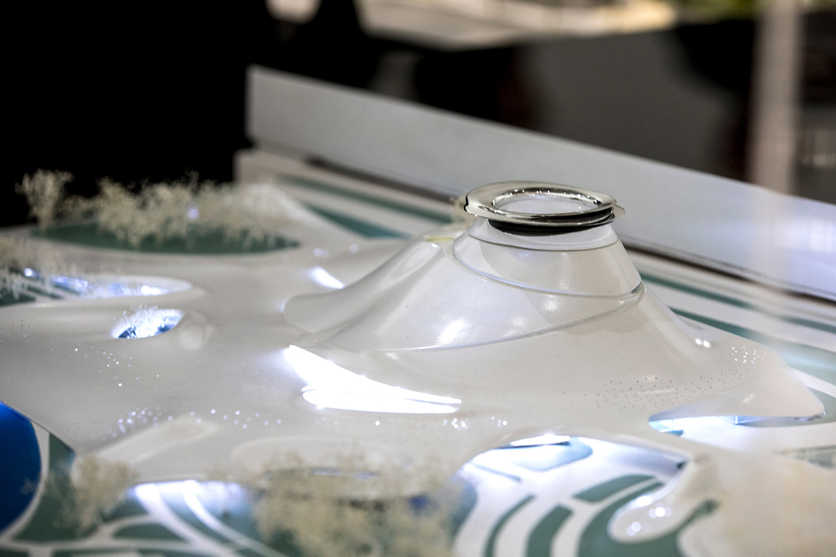 “MAD X” opened at the Centre Pompidou in Paris - 谷德设计网