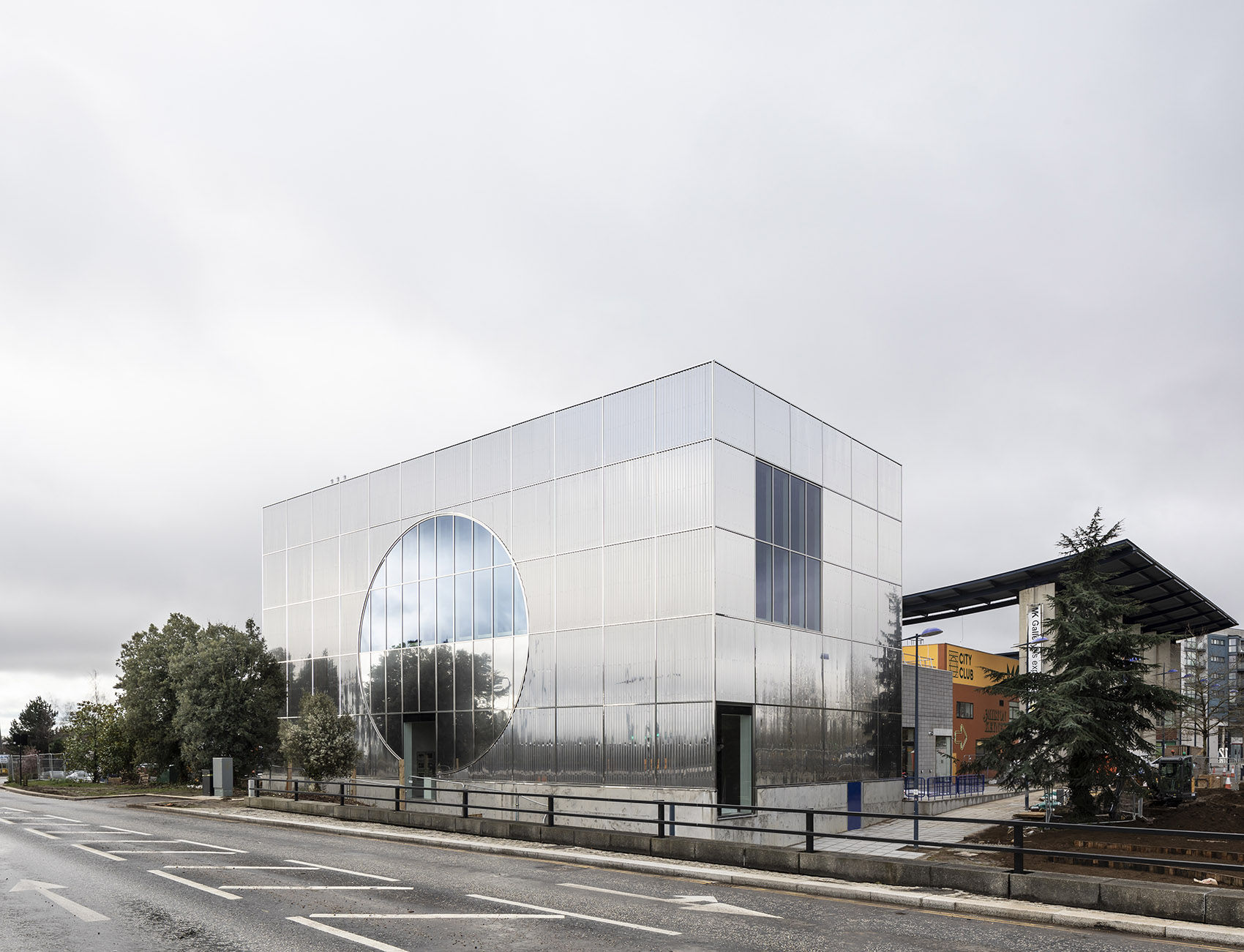 The New MK Gallery by 6a architects - 谷德设计网