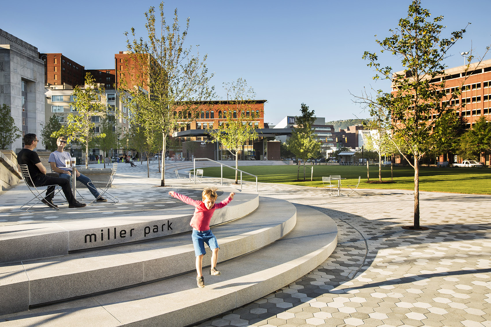 Miller Park by EskewDumezRipple + Spackman Mossop Michaels - 谷德设计网