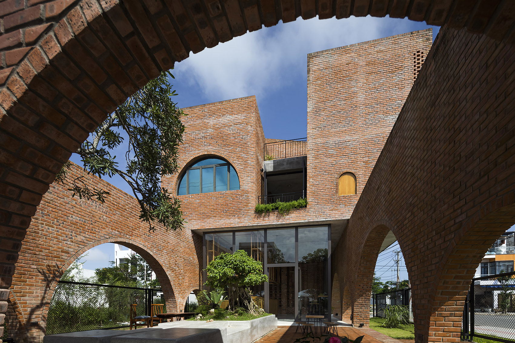 Cuckoo House by Tropical Space - 谷德设计网