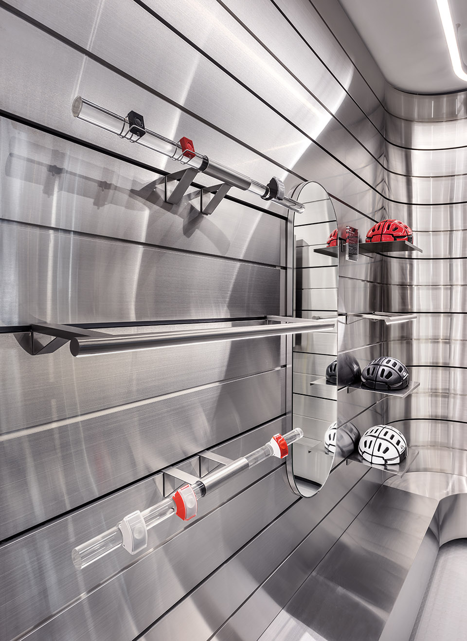 Durasport Retail Store by Ministry of Design - 谷德设计网