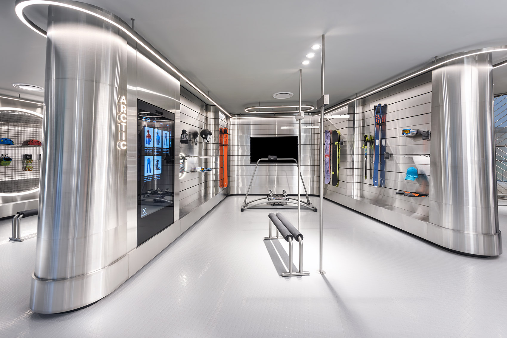 Durasport Retail Store by Ministry of Design - 谷德设计网