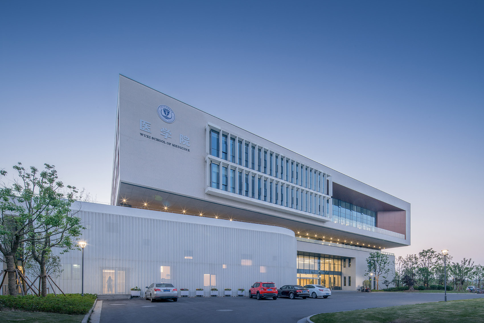 On the water side – Medical College Building of Jiangnan University ...