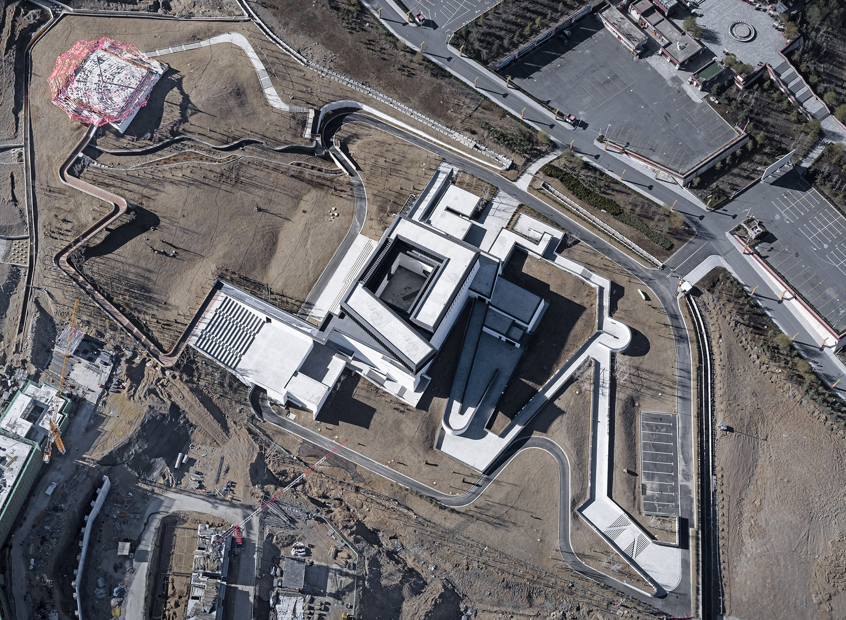 010-tibet-intangible-cultural-heritage-museum-by-shenzhen-huahui-design ...