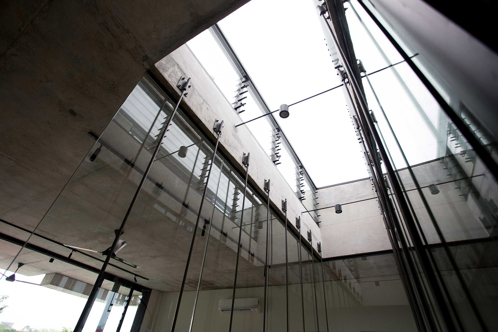 Planter Box House by Formzero - 谷德设计网