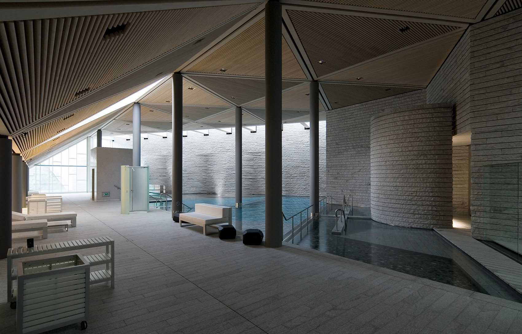 Wellness centre Tschuggen Berg Oase by MARIO BOTTA ARCHITETTI - 谷德设计网