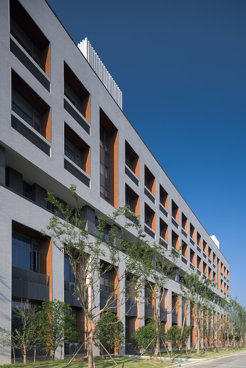 On the water side – Medical College Building of Jiangnan University ...