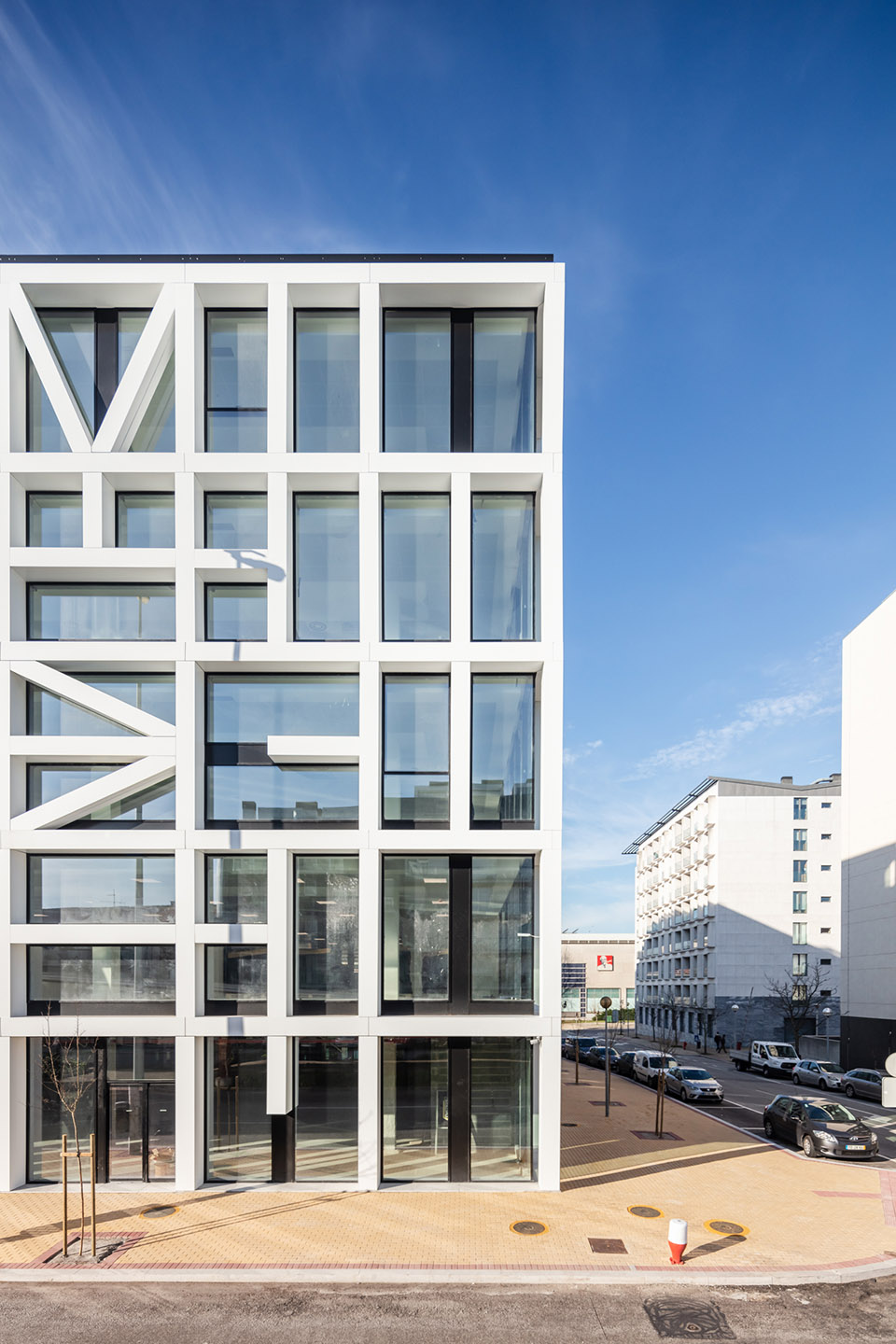 Urbo Business Centre by Nuno Capa Arquitecto - 谷德设计网