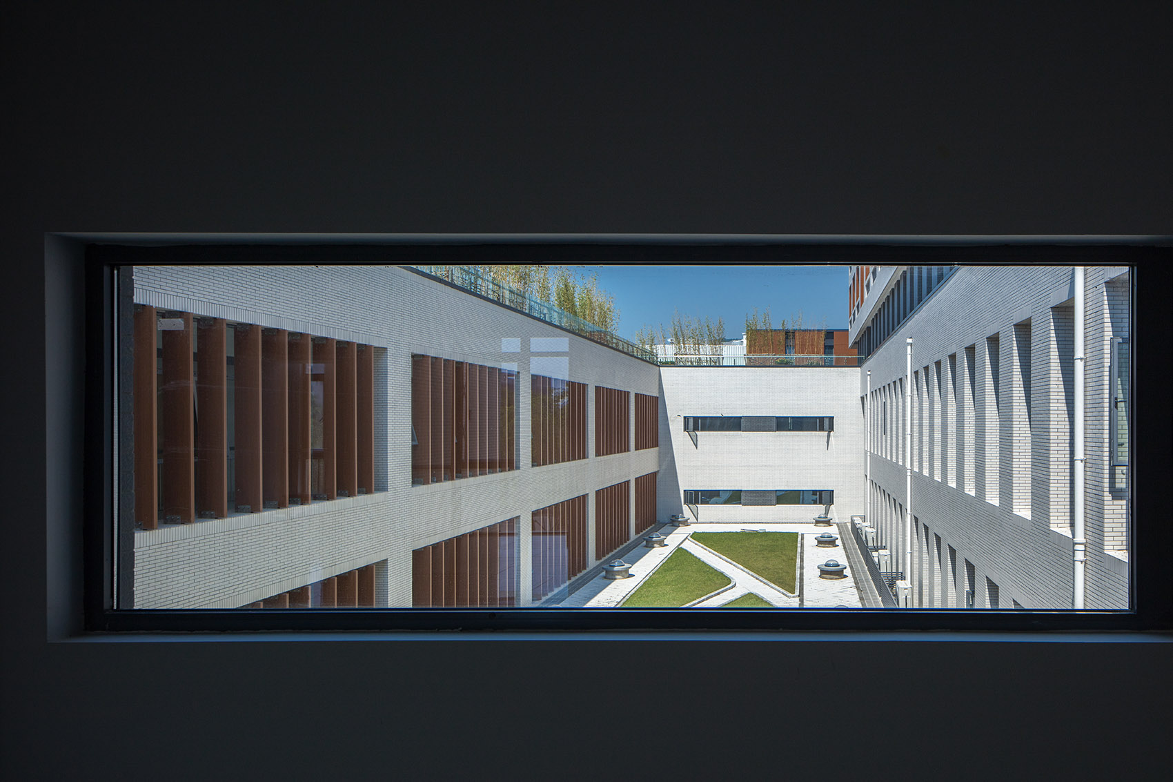 On the water side – Medical College Building of Jiangnan University ...