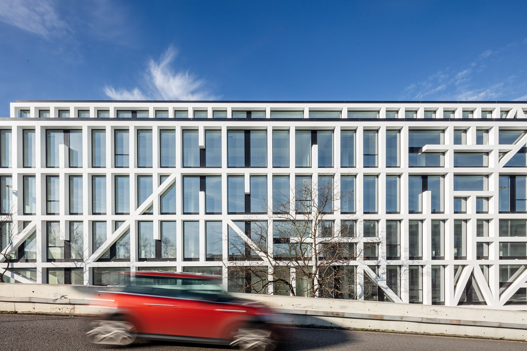 Urbo Business Centre by Nuno Capa Arquitecto - 谷德设计网