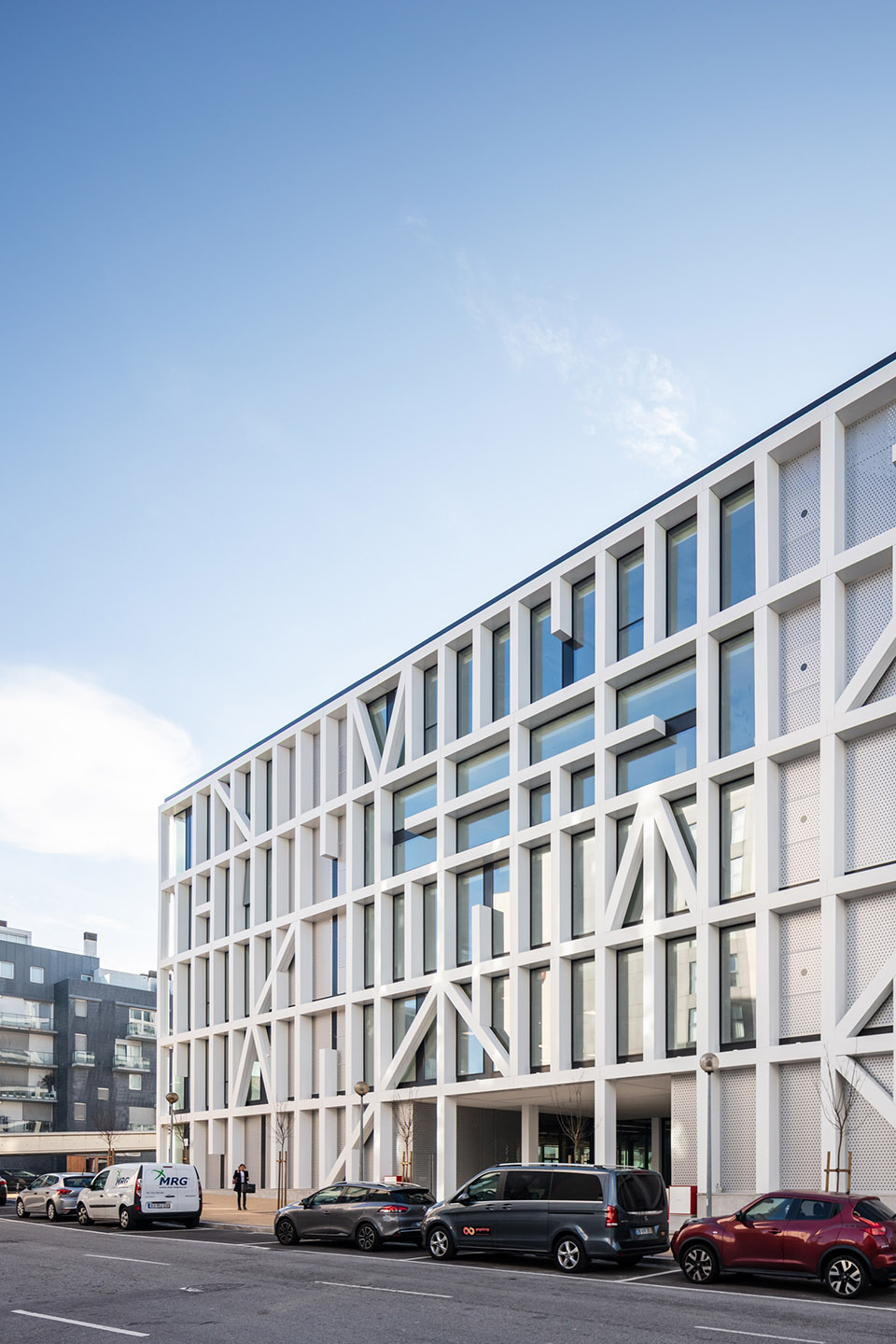 Urbo Business Centre by Nuno Capa Arquitecto - 谷德设计网