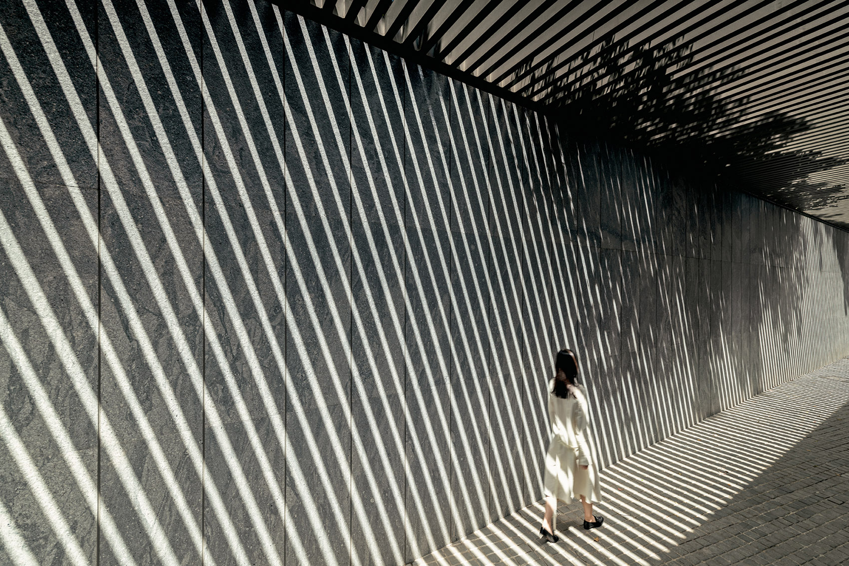 Courtyard of Suzhou Stream Villa, China by Change Studio - 谷德设计网