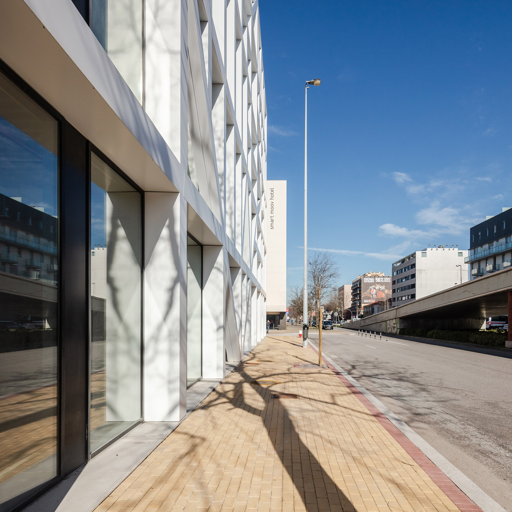 Urbo Business Centre by Nuno Capa Arquitecto - 谷德设计网