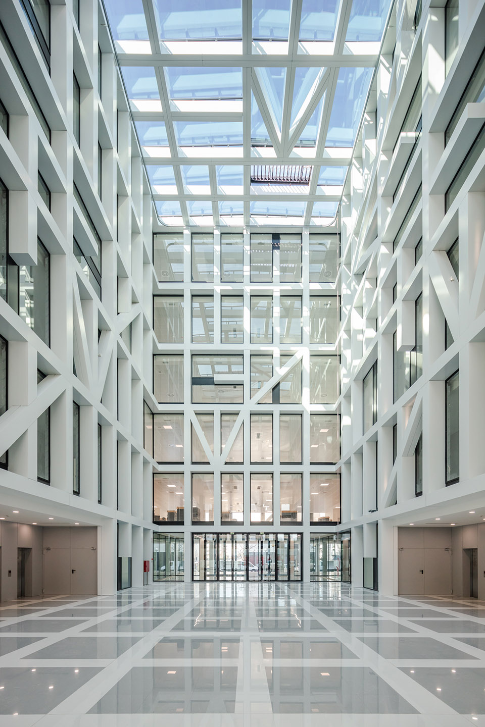 Urbo Business Centre by Nuno Capa Arquitecto - 谷德设计网