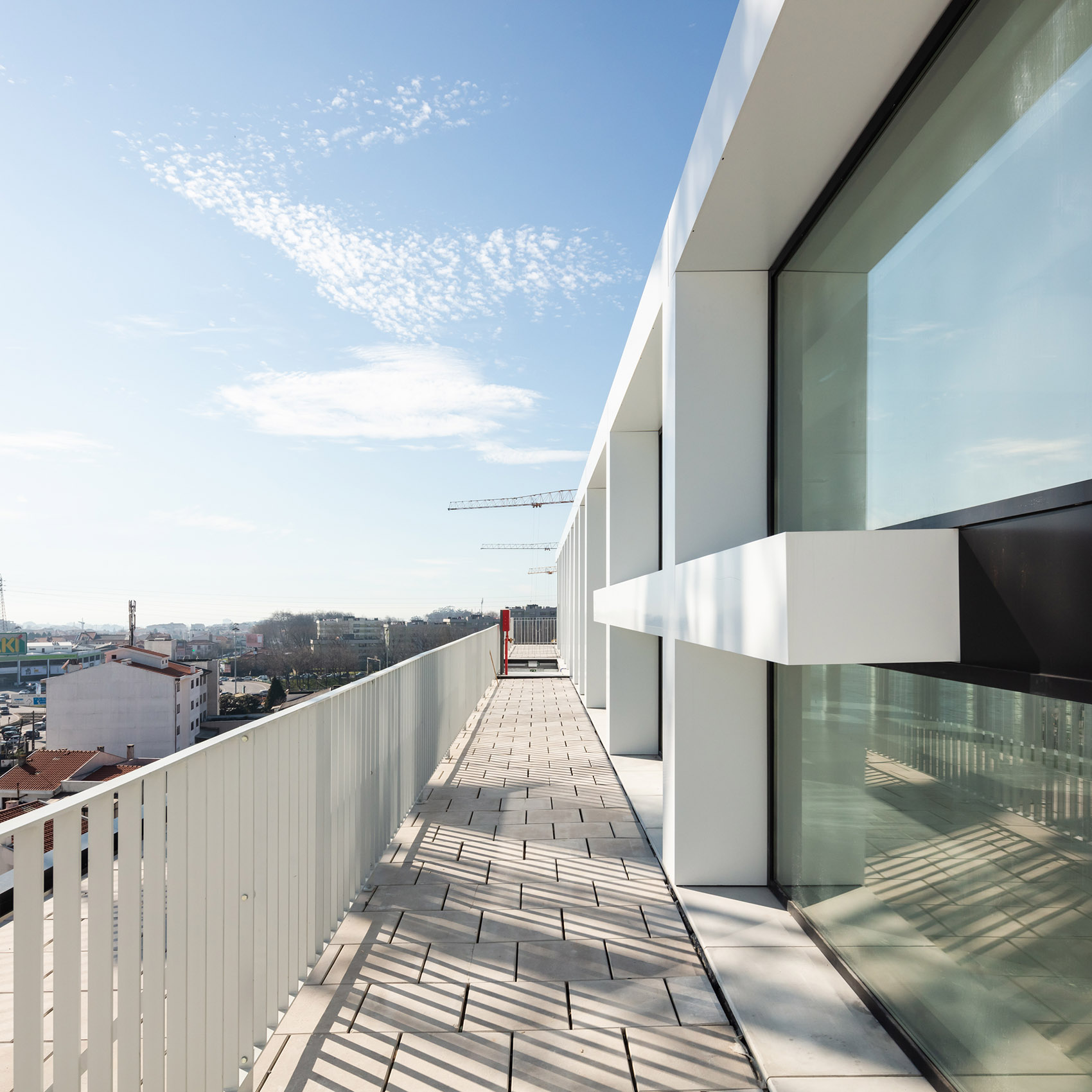 Urbo Business Centre by Nuno Capa Arquitecto - 谷德设计网